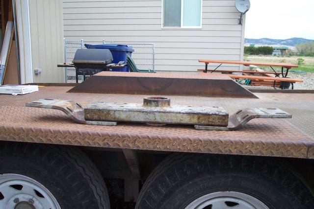 Blue Ox Diamond Gooseneck Hitch - customizing | Pirate 4x4