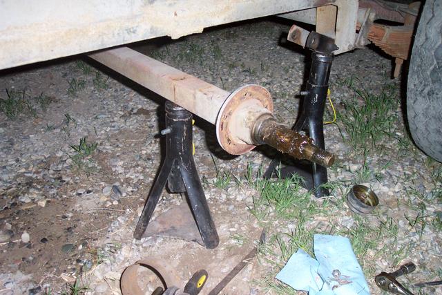 Identify these axles.. | Pirate 4x4