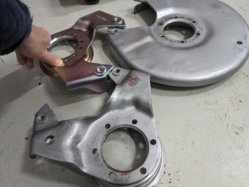 Correcting Dana 44 Caliper Bracket Offset | Pirate 4x4